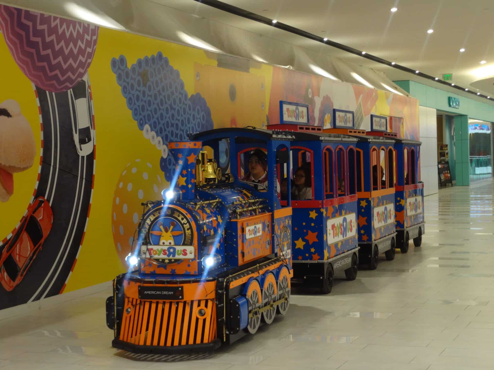 Geoffrey's Express Train: American Dream Mall East Rutherford, NJ ...